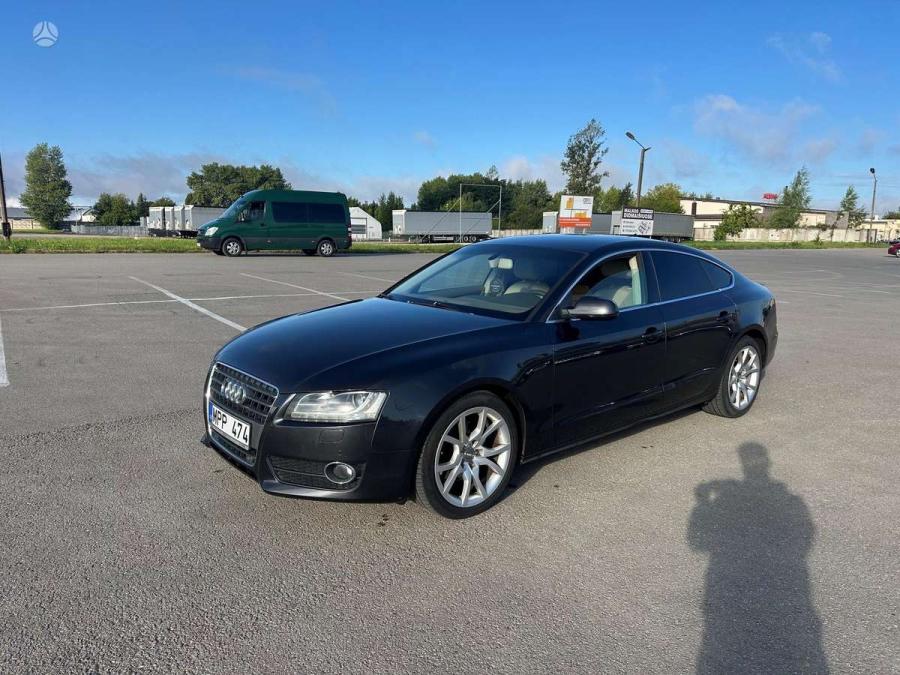 Black Audi A5 Sportback 2011 in Siauliai, with an engine capacity of 1.80 L and mileage of 202 thousand km for 6999 €, photo 3 on AUTOMOTO.COM.LV
