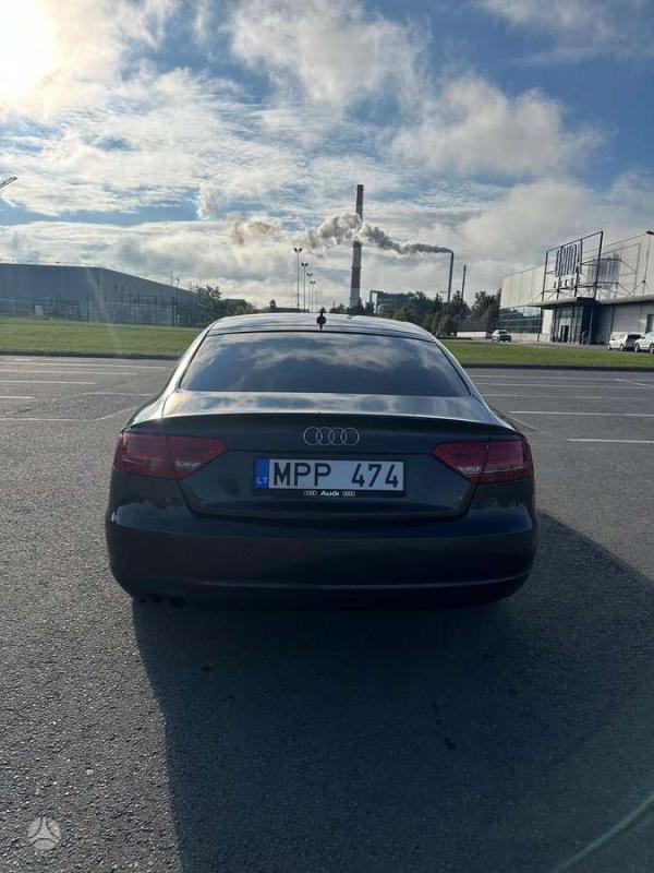 Черный Ауди A5 Sportback 2011 в Шяуляй, объемом двигателя 1.80 л и пробегом 202 тыс. км за 6999 €, фото 4 на AUTOMOTO.COM.LV