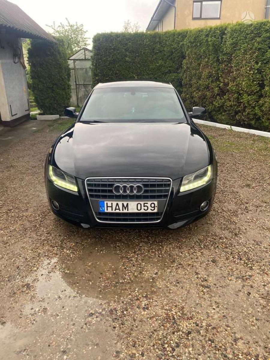 Черный Ауди A5 Sportback 2011 в Вильнюс, объемом двигателя 2.00 л и пробегом 332 тыс. км за 5650 €, фото 1 на AUTOMOTO.COM.LV