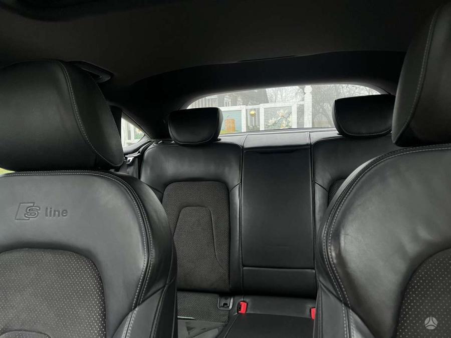 Black Audi A5 Sportback 2012 in Raseiniai, with an engine capacity of 2.97 L and mileage of 269 thousand km for 10950 €, photo 10 on AUTOMOTO.COM.LV