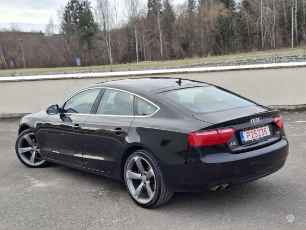 Черный Ауди A5 Sportback 2012 в Вильнюс, объемом двигателя 1.97 л и пробегом 243 тыс. км за 8700 €, фото 6 на AUTOMOTO.COM.LV