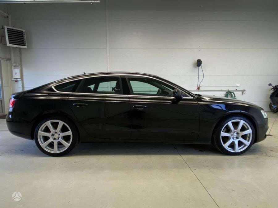 Black Audi A5 Sportback 2012 in Radviliskis, with an engine capacity of 1.97 L and mileage of 354 thousand km for 8750 €, photo 5 on AUTOMOTO.COM.LV