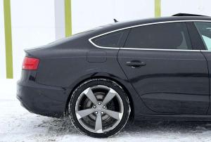 Black Audi A5 Sportback 2012 in Taurage, with an engine capacity of 1.97 L and mileage of 228 thousand km for 8800 €, photo 11 on AUTOMOTO.COM.LV