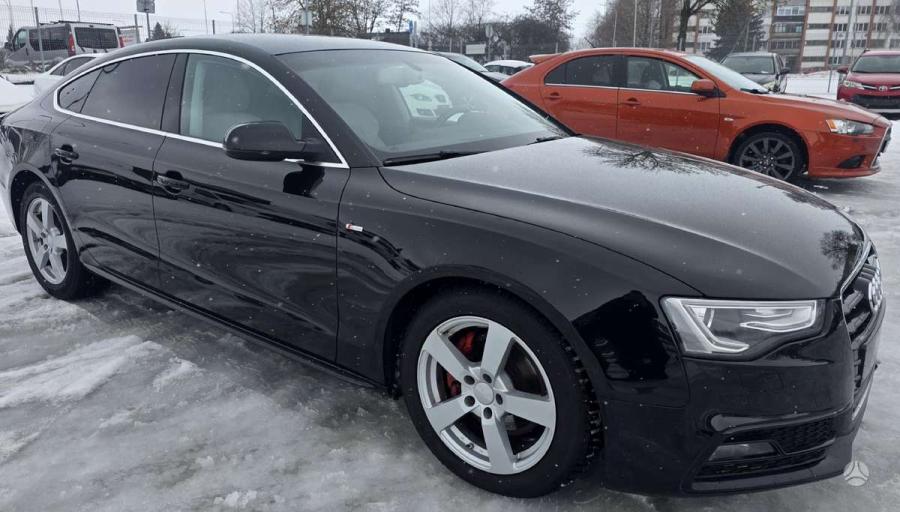 Black Audi A5 Sportback 2012 in Marijampole, with an engine capacity of 2.97 L and mileage of 272 thousand km for 8900 €, photo 6 on AUTOMOTO.COM.LV