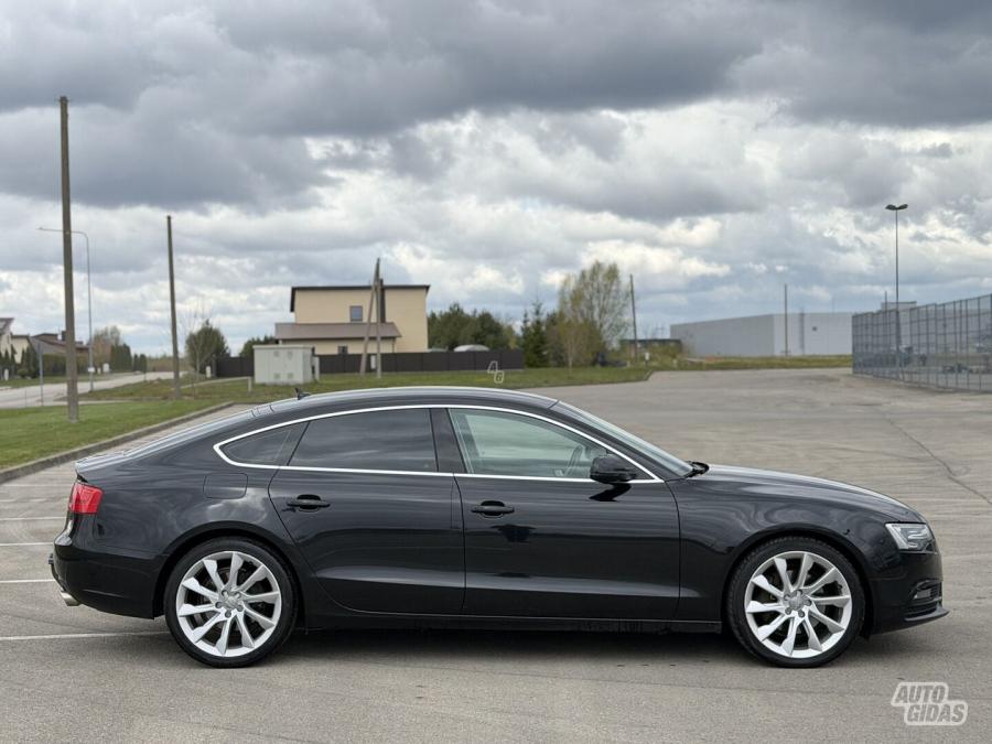 Black Audi A5 Sportback 2012 in Panevezys, with an engine capacity of 3.00 L and mileage of 288 thousand km for 7200 €, photo 5 on AUTOMOTO.COM.LV