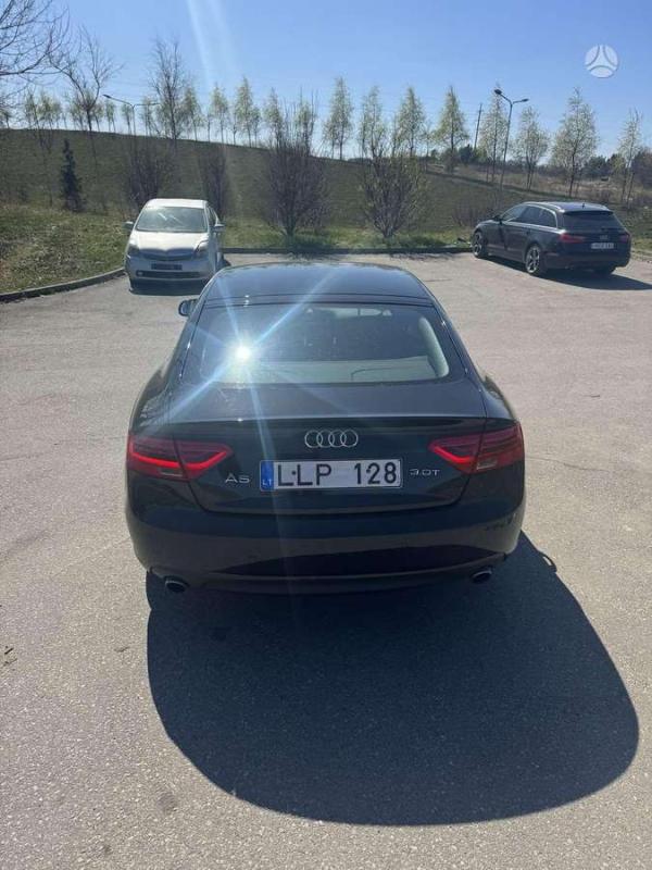 Черный Ауди A5 Sportback 2012 в Вильнюс, объемом двигателя 1.80 л и пробегом 180 тыс. км за 9900 €, фото 5 на AUTOMOTO.COM.LV