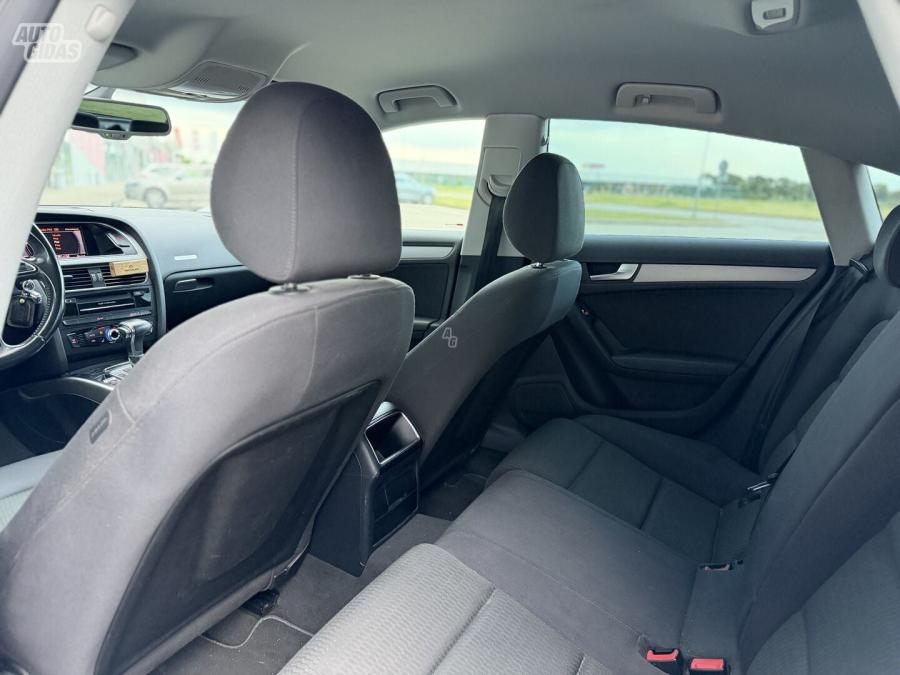 Melns Audi A5 Sportback 2012 Panevēža, ar dzinēja tilpumu 3.00 L un nobraukumu 289 tūkst. km par 6400 €, foto 12 vietnē AUTOMOTO.COM.LV