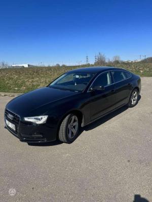 Melns Audi A5 Sportback 2012 Viļņa, ar dzinēja tilpumu 1.80 L un nobraukumu 180 tūkst. km par 9500 €, foto 4 vietnē AUTOMOTO.COM.LV