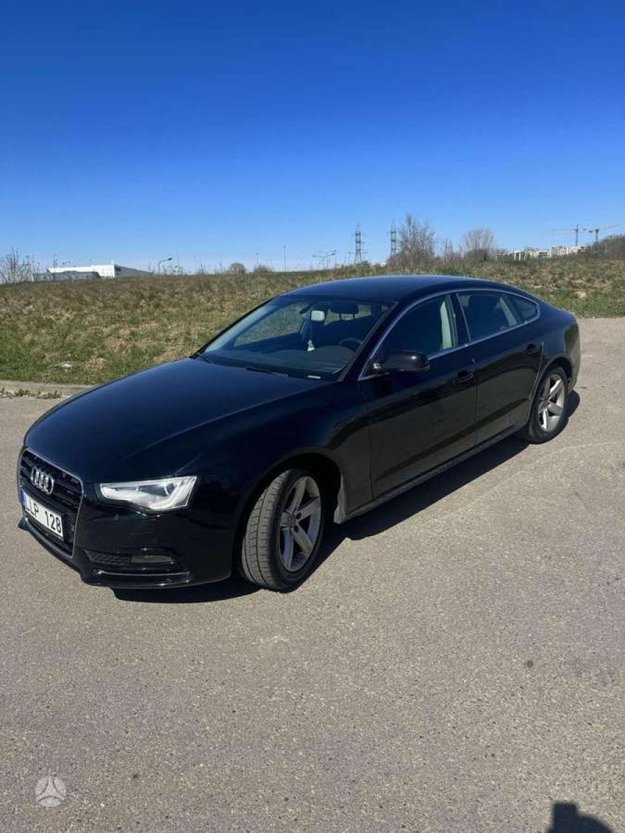 Melns Audi A5 Sportback 2012 Viļņa, ar dzinēja tilpumu 1.80 L un nobraukumu 180 tūkst. km par 9500 €, foto 4 vietnē AUTOMOTO.COM.LV
