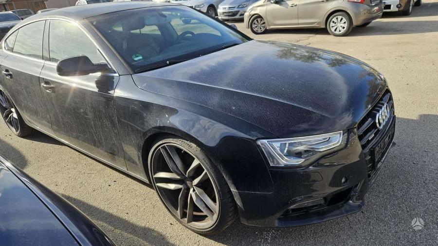 Melns Audi A5 Sportback 2013 Rokiškis, ar dzinēja tilpumu 3.00 L un nobraukumu 278 tūkst. km par 6700 €, foto 9 vietnē AUTOMOTO.COM.LV