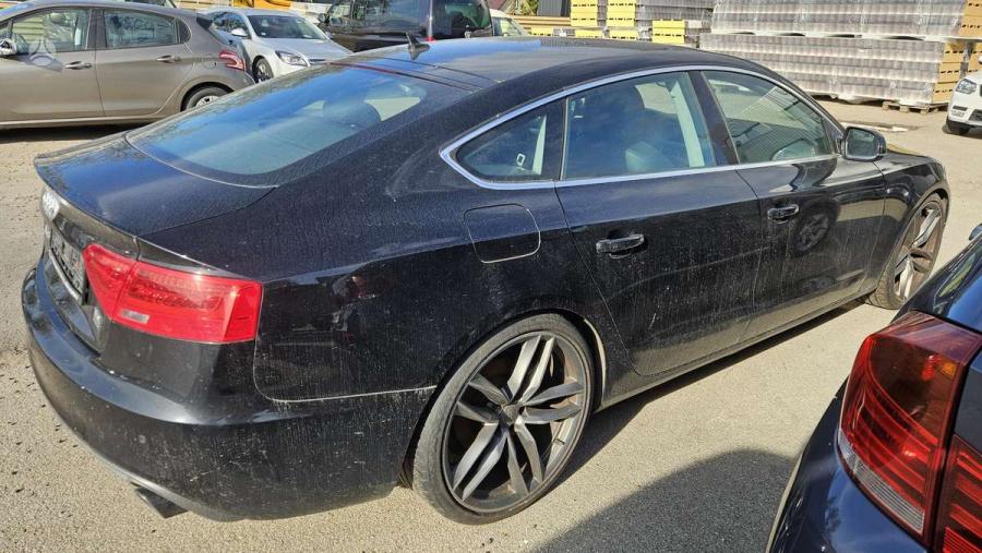 Melns Audi A5 Sportback 2013 Rokiškis, ar dzinēja tilpumu 3.00 L un nobraukumu 278 tūkst. km par 6700 €, foto 10 vietnē AUTOMOTO.COM.LV