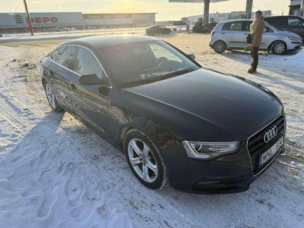 Melns Audi A5 Sportback 2014 Panevēža, ar dzinēja tilpumu 1.97 L un nobraukumu 300 tūkst. km par 9250 €, foto 5 vietnē AUTOMOTO.COM.LV