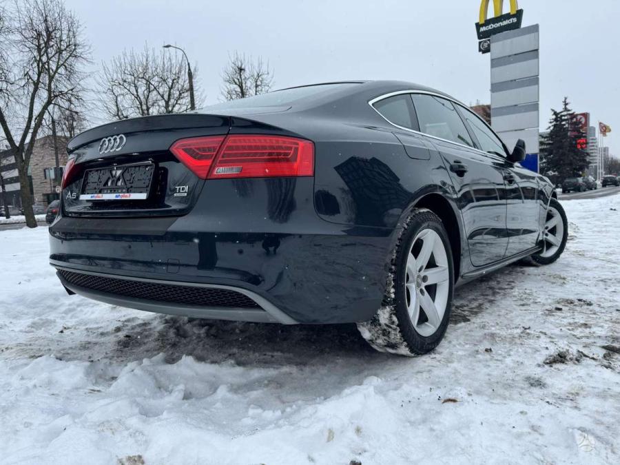 Black Audi A5 Sportback 2014 in Kaunas, with an engine capacity of 2.00 L and mileage of 268 thousand km for 9199 €, photo 7 on AUTOMOTO.COM.LV