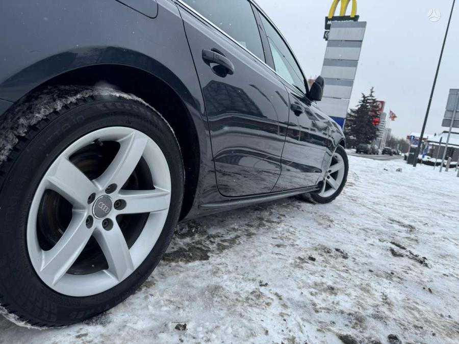 Black Audi A5 Sportback 2014 in Kaunas, with an engine capacity of 2.00 L and mileage of 268 thousand km for 9199 €, photo 8 on AUTOMOTO.COM.LV