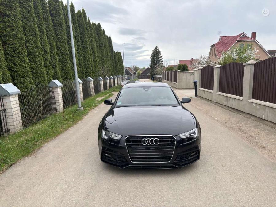 Черный Ауди A5 Sportback 2015 в Юрбаркас, объемом двигателя 2.97 л и пробегом 252 тыс. км за 11500 €, фото 4 на AUTOMOTO.COM.LV