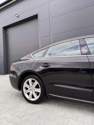 Black Audi A5 Sportback 2016 in Klaipeda, with an engine capacity of 1.80 L and mileage of 255 thousand km for 10500 €, photo 6 on AUTOMOTO.COM.LV