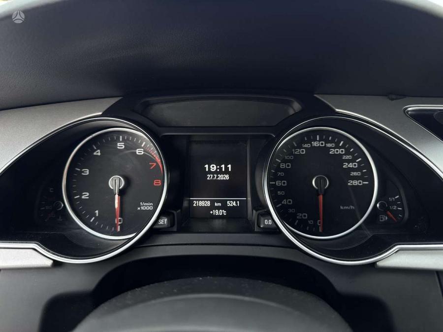 Melns Audi A5 Sportback 2016 Kauņa, ar dzinēja tilpumu 1.80 L un nobraukumu 218 tūkst. km par 9900 €, foto 12 vietnē AUTOMOTO.COM.LV