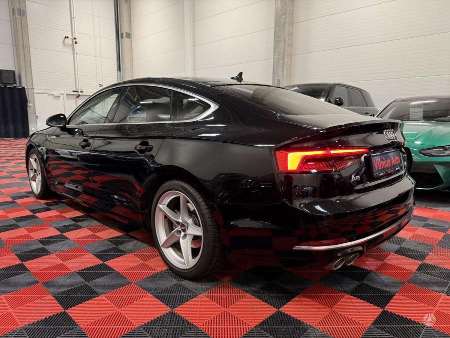 Black Audi A5 Sportback 2017 in Vilnius, with an engine capacity of 1.97 L and mileage of 248 thousand km for 15000 €, photo 7 on AUTOMOTO.COM.LV