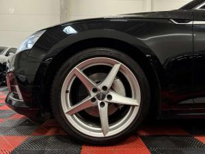 Black Audi A5 Sportback 2017 in Vilnius, with an engine capacity of 1.97 L and mileage of 248 thousand km for 15000 €, photo 10 on AUTOMOTO.COM.LV