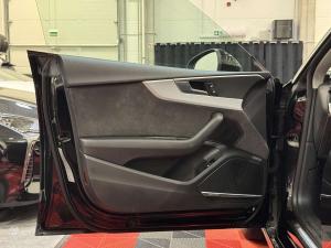 Black Audi A5 Sportback 2017 in Vilnius, with an engine capacity of 1.97 L and mileage of 248 thousand km for 15000 €, photo 12 on AUTOMOTO.COM.LV