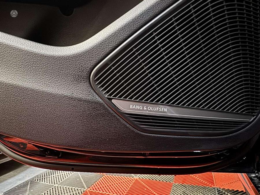 Black Audi A5 Sportback 2017 in Vilnius, with an engine capacity of 1.97 L and mileage of 248 thousand km for 15000 €, photo 29 on AUTOMOTO.COM.LV