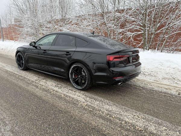 Black Audi A5 Sportback 2018 in Druskininkai, with an engine capacity of 1.98 L and mileage of 118 thousand km for 25500 €, photo 2 on AUTOMOTO.COM.LV