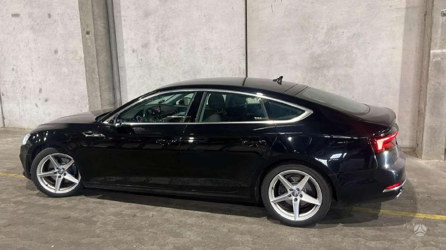 Black Audi A5 Sportback 2019 in Panevezys, with an engine capacity of 1.98 L and mileage of 19 thousand km for 17500 €, photo 8 on AUTOMOTO.COM.LV