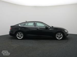 Black Audi A5 Sportback 2019 in Vilnius, with an engine capacity of 2.00 L and mileage of 162 thousand km for 22199 €, photo 9 on AUTOMOTO.COM.LV