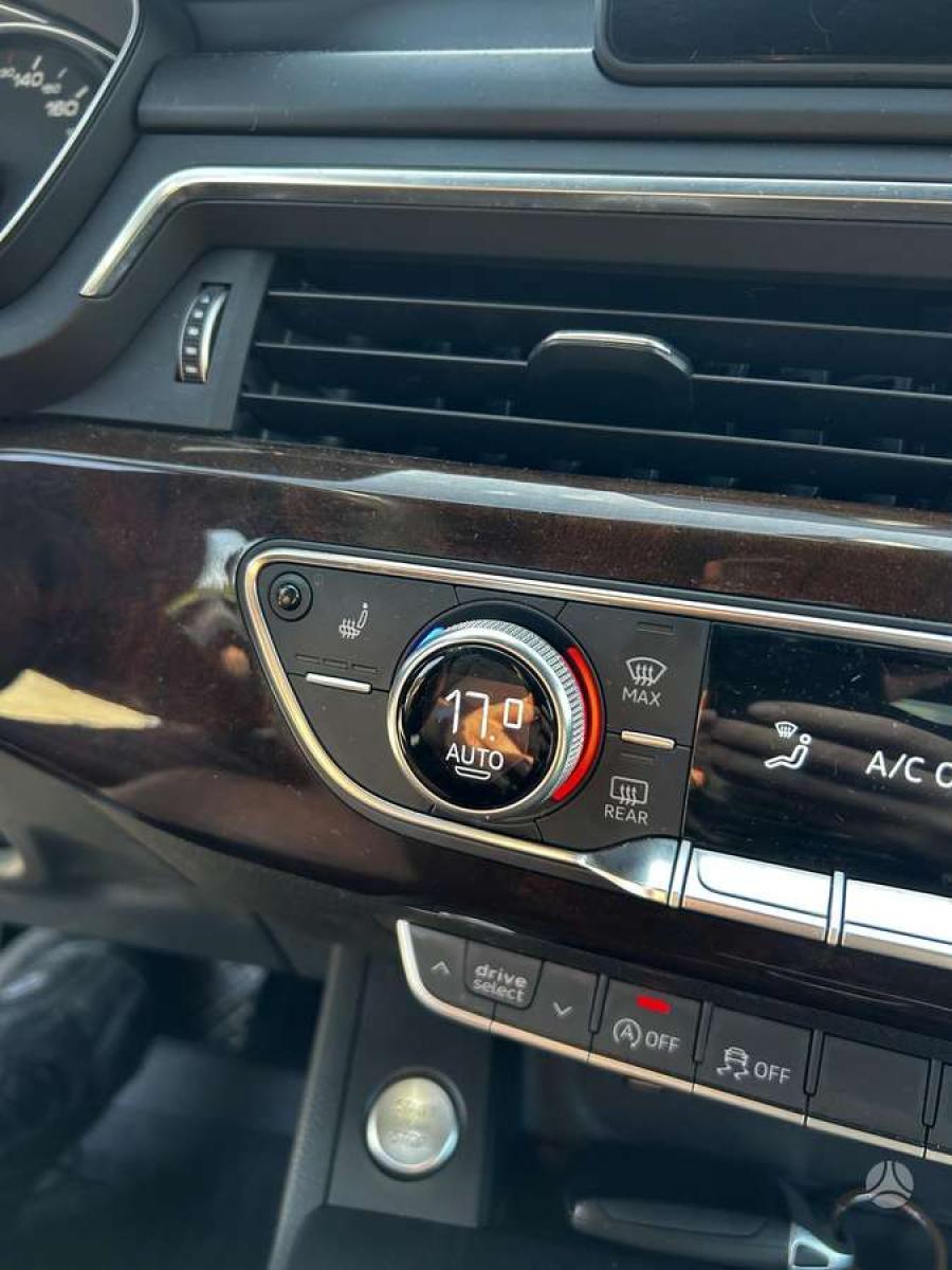Black Audi A5 Sportback 2019 in Panevezys, with an engine capacity of 1.98 L and mileage of 165 thousand km for 17500 €, photo 11 on AUTOMOTO.COM.LV