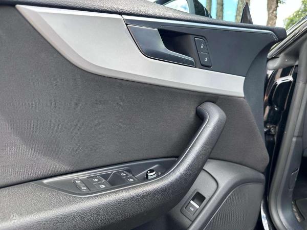 Black Audi A5 Sportback 2020 in Vilnius, with an engine capacity of 1.97 L and mileage of 167 thousand km for 19900 €, photo 8 on AUTOMOTO.COM.LV