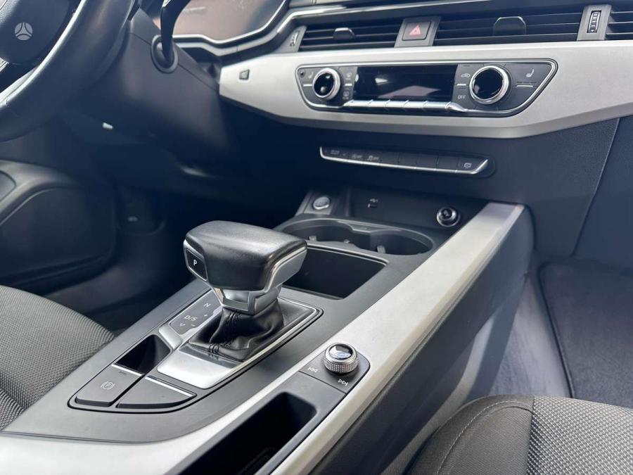 Черный Ауди A5 Sportback 2020 в Вильнюс, объемом двигателя 1.97 л и пробегом 167 тыс. км за 19900 €, фото 14 на AUTOMOTO.COM.LV