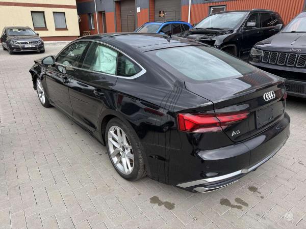 Melns Audi A5 Sportback 2024 Klaipėda, ar dzinēja tilpumu 2.00 L un nobraukumu 73 tūkst. km par 14700 €, foto 4 vietnē AUTOMOTO.COM.LV