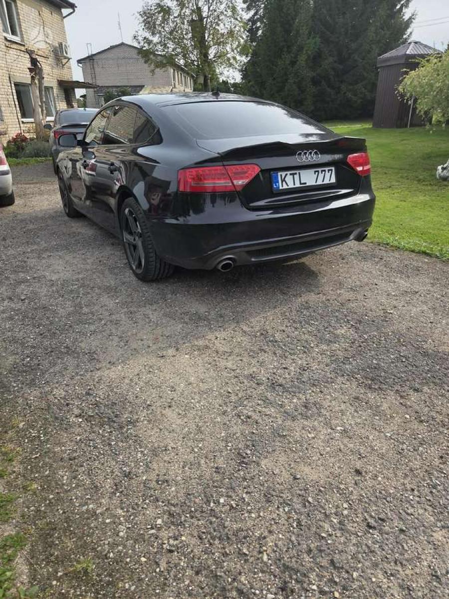 Black Audi A5 Sportback 2009 in Rokiskis, with an engine capacity of 2.70 L and mileage of 266 thousand km for 12000 €, photo 4 on AUTOMOTO.COM.LV