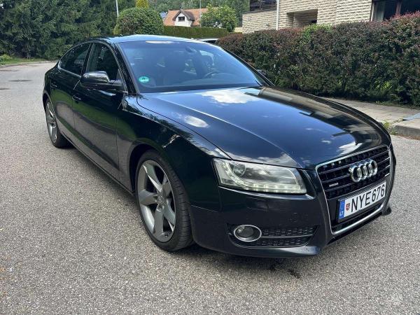 Черный Ауди A5 Sportback 2009 в Вильнюс, объемом двигателя 2.97 л и пробегом 254 тыс. км за 7999 €, фото 1 на AUTOMOTO.COM.LV