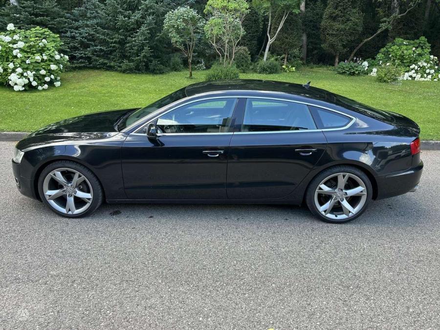 Melns Audi A5 Sportback 2009 Viļņa, ar dzinēja tilpumu 2.97 L un nobraukumu 254 tūkst. km par 7999 €, foto 4 vietnē AUTOMOTO.COM.LV