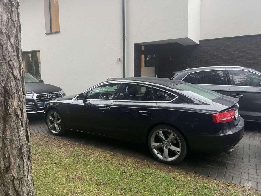 Melns Audi A5 Sportback 2009 Viļņa, ar dzinēja tilpumu 2.97 L un nobraukumu 254 tūkst. km par 7999 €, foto 11 vietnē AUTOMOTO.COM.LV