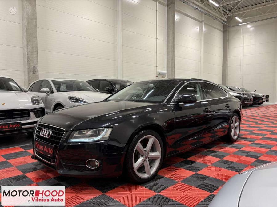 Black Audi A5 Sportback 2010 in Vilnius, with an engine capacity of 2.97 L and mileage of 384 thousand km for 7700 €, photo 1 on AUTOMOTO.COM.LV