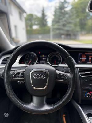 Черный Ауди A5 Sportback 2010 в Вильнюс, объемом двигателя 2.00 л и пробегом 350 тыс. км за 3550 €, фото 19 на AUTOMOTO.COM.LV