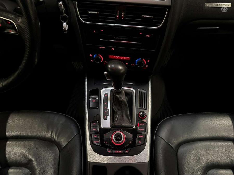 Черный Ауди A5 Sportback 2010 в Вильнюс, объемом двигателя 2.97 л и пробегом 384 тыс. км за 7000 €, фото 22 на AUTOMOTO.COM.LV