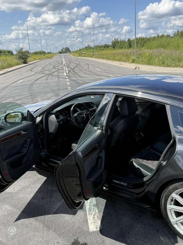 Черный Ауди A5 Sportback 2010 в Вильнюс, объемом двигателя 3.00 л и пробегом 380 тыс. км за 6450 €, фото 5 на AUTOMOTO.COM.LV