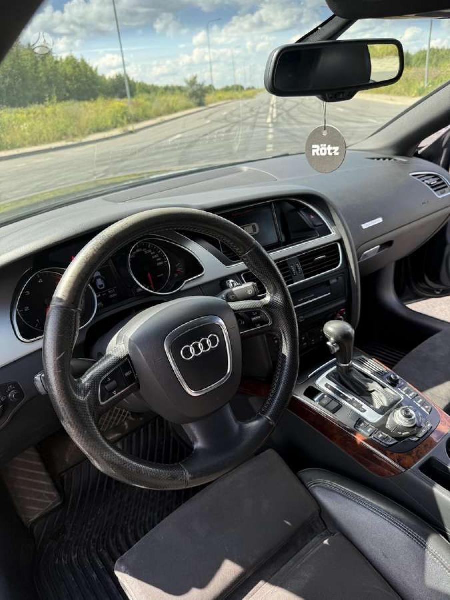 Черный Ауди A5 Sportback 2010 в Вильнюс, объемом двигателя 3.00 л и пробегом 380 тыс. км за 6450 €, фото 11 на AUTOMOTO.COM.LV