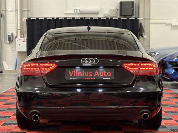 Черный Ауди A5 Sportback 2010 в Вильнюс, объемом двигателя 2.97 л и пробегом 384 тыс. км за 6800 €, фото 5 на AUTOMOTO.COM.LV