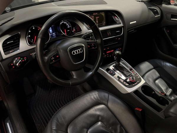 Черный Ауди A5 Sportback 2010 в Вильнюс, объемом двигателя 2.97 л и пробегом 384 тыс. км за 6800 €, фото 10 на AUTOMOTO.COM.LV