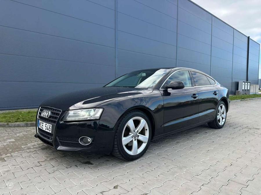 Melns Audi A5 Sportback 2010 Klaipėda, ar dzinēja tilpumu 2.00 L un nobraukumu 329 tūkst. km par 6000 €, foto 1 vietnē AUTOMOTO.COM.LV