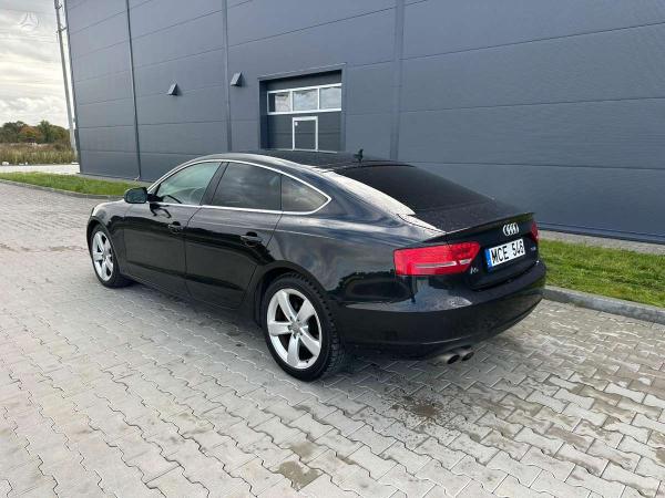 Черный Ауди A5 Sportback 2010 в Клайпеда, объемом двигателя 2.00 л и пробегом 329 тыс. км за 6000 €, фото 3 на AUTOMOTO.COM.LV