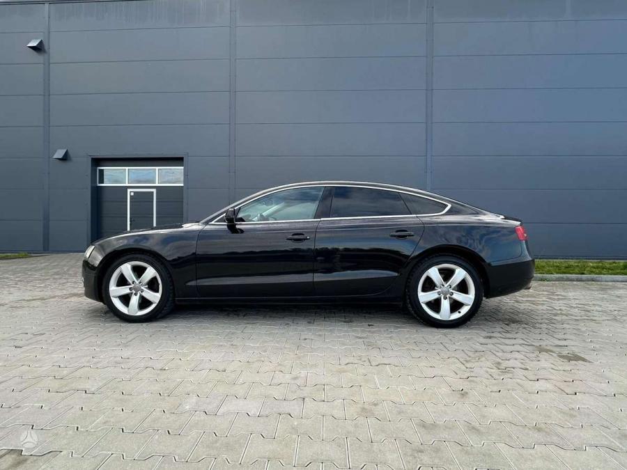 Melns Audi A5 Sportback 2010 Klaipėda, ar dzinēja tilpumu 2.00 L un nobraukumu 329 tūkst. km par 6000 €, foto 5 vietnē AUTOMOTO.COM.LV