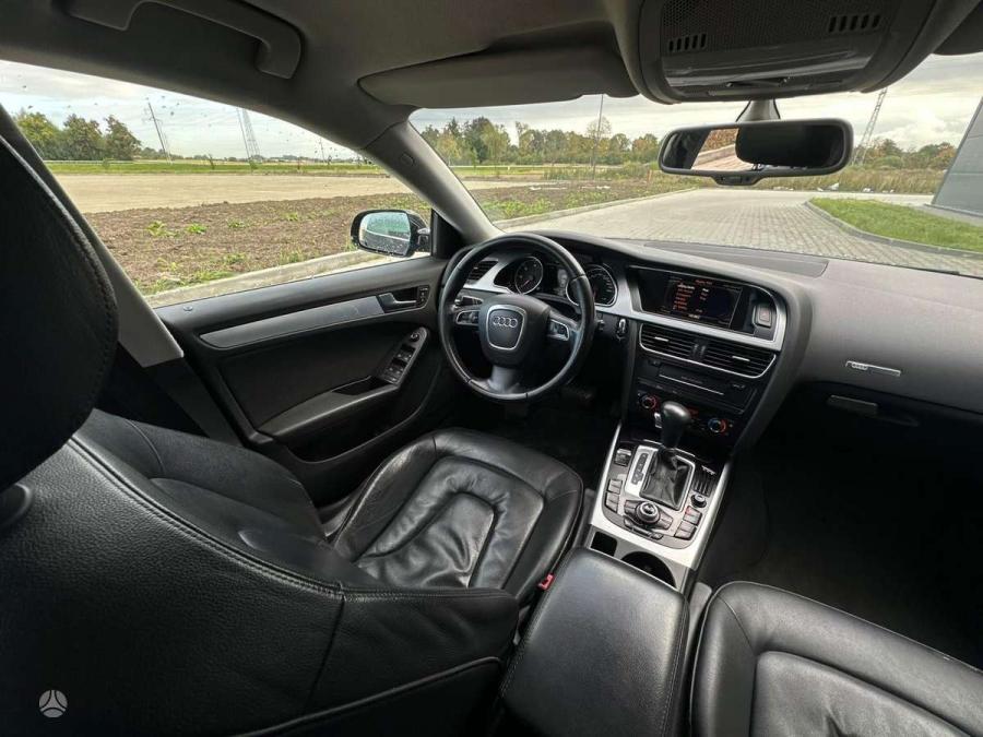 Melns Audi A5 Sportback 2010 Klaipėda, ar dzinēja tilpumu 2.00 L un nobraukumu 329 tūkst. km par 6000 €, foto 7 vietnē AUTOMOTO.COM.LV
