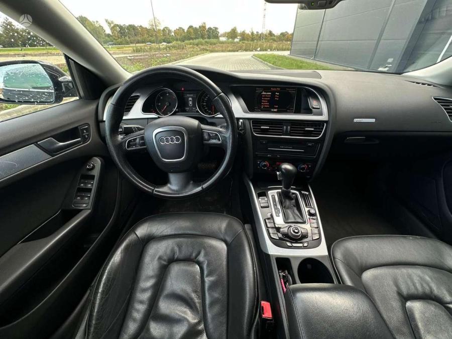 Melns Audi A5 Sportback 2010 Klaipėda, ar dzinēja tilpumu 2.00 L un nobraukumu 329 tūkst. km par 6000 €, foto 8 vietnē AUTOMOTO.COM.LV