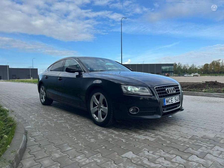 Melns Audi A5 Sportback 2010 Klaipėda, ar dzinēja tilpumu 2.00 L un nobraukumu 329 tūkst. km par 6000 €, foto 14 vietnē AUTOMOTO.COM.LV