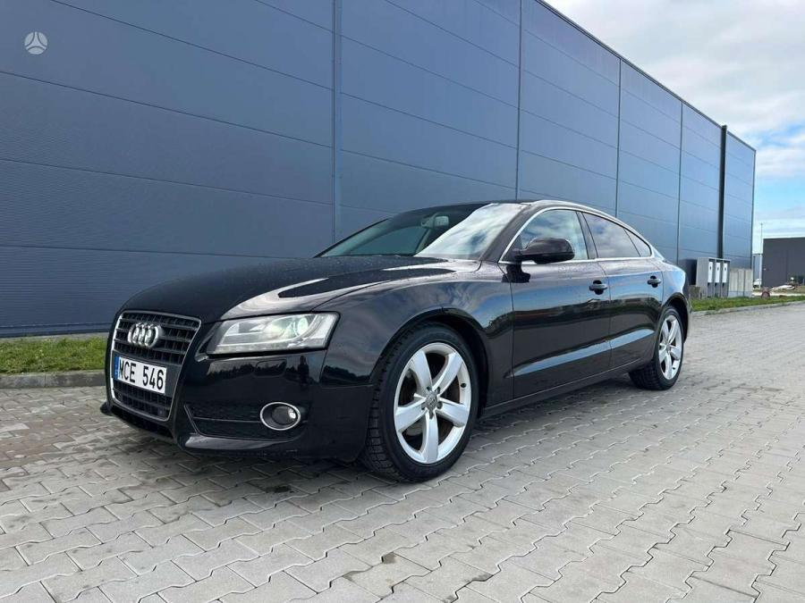 Melns Audi A5 Sportback 2010 Klaipėda, ar dzinēja tilpumu 2.00 L un nobraukumu 329 tūkst. km par 6000 €, foto 16 vietnē AUTOMOTO.COM.LV